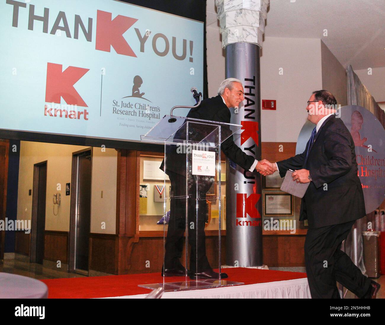 Ron Boire, executive vice president of Sears Holdings, right, is ...