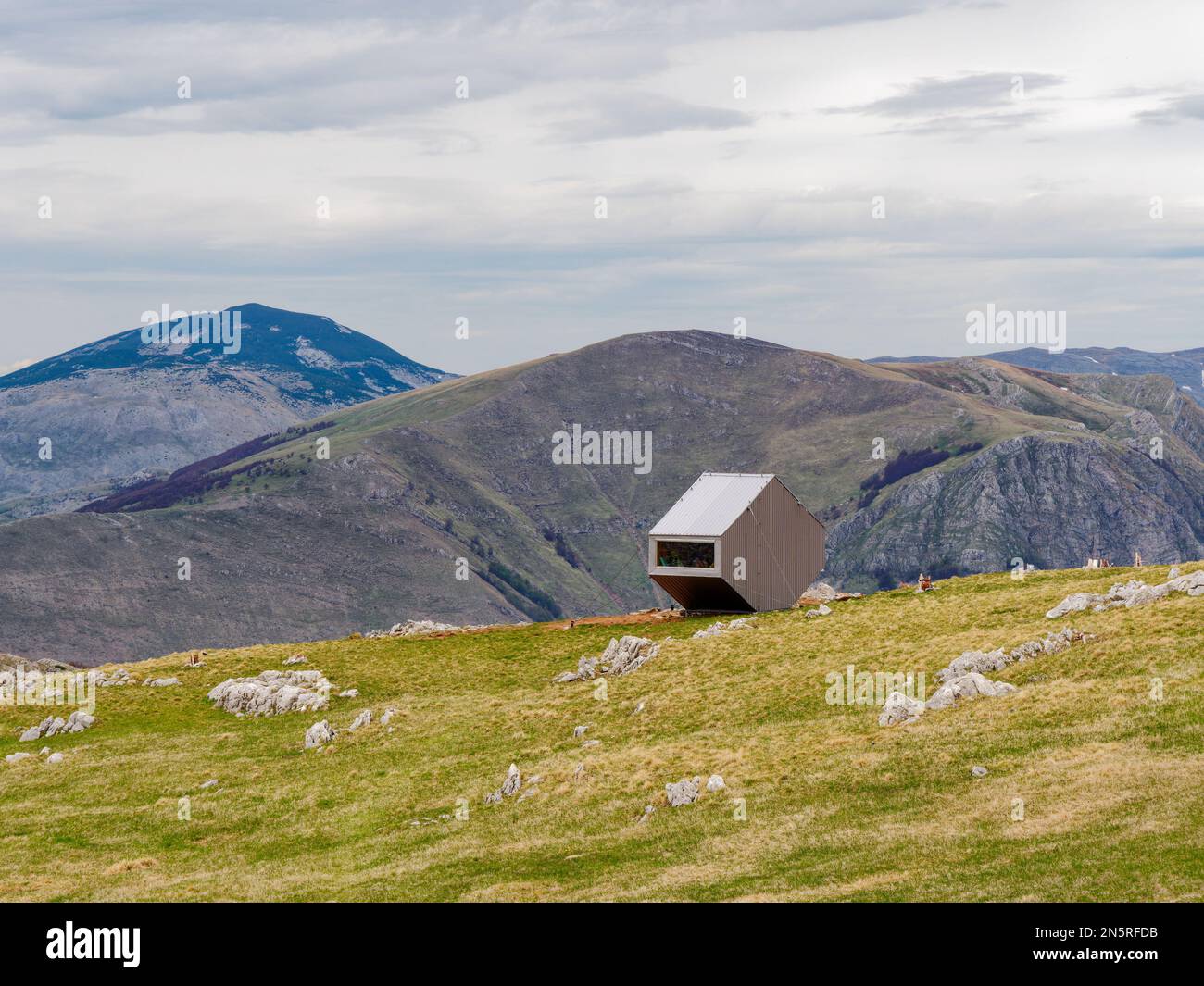 Bivak Zoran Simic im Visocica-Berg in Bosnien und Herzegowina ...