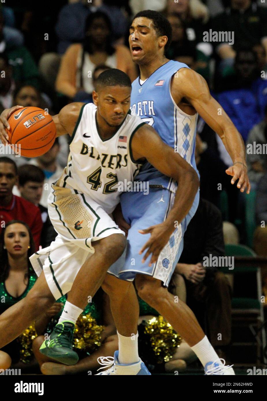 UAB forward Rod Rucker (42) drives to the basket around North Carolina ...