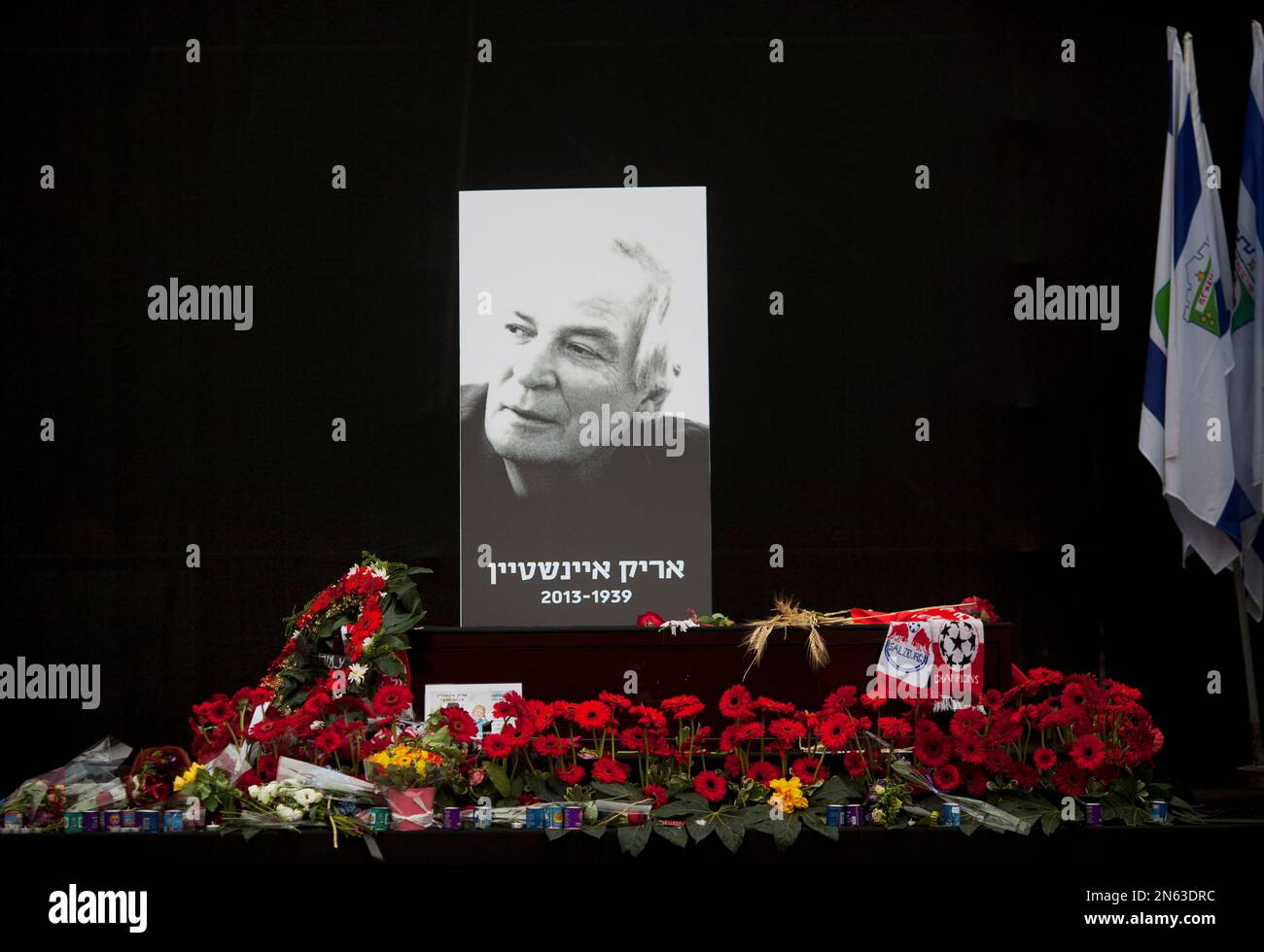 The coffin of Arik Einstein, a pioneering Israeli singer and songwriter ...