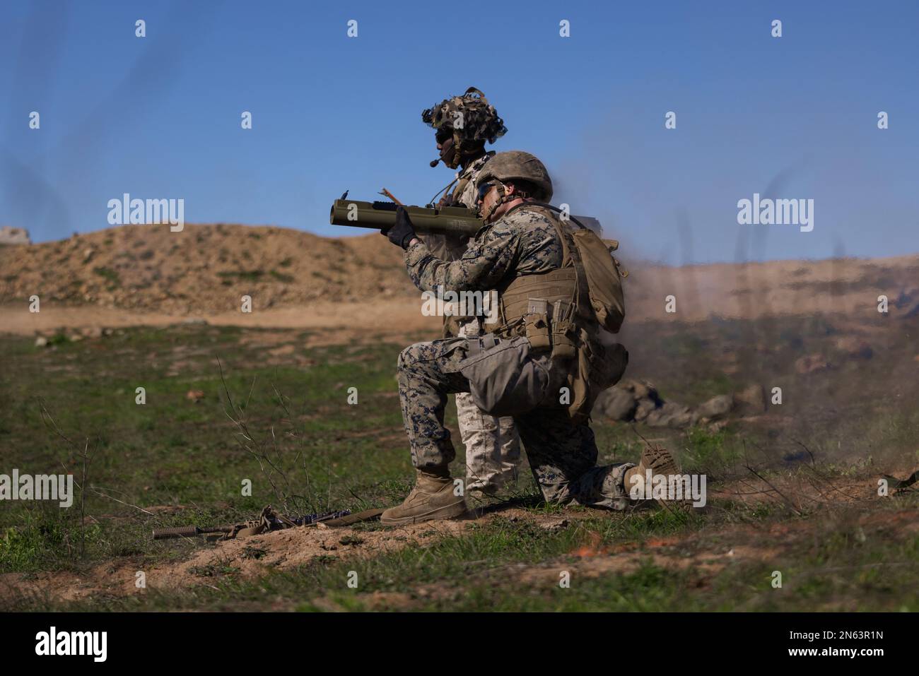 USA Marine Lance CPL. Derek Robertson, ein Panzerabwehrrakteur bei der ...