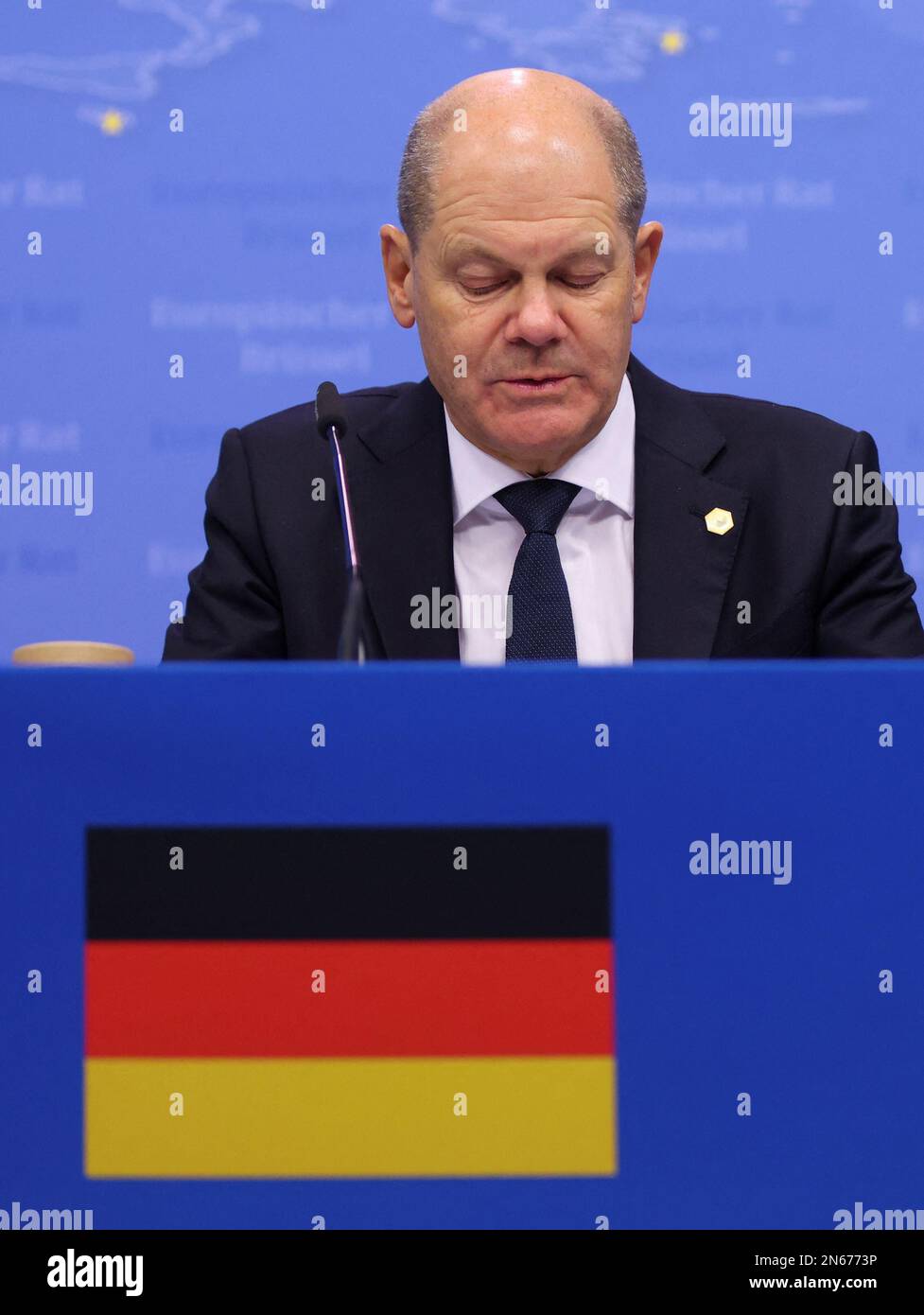 Bundeskanzler Olaf Scholz nimmt am 10. Februar 2023 an einer ... Bundeskanzler Olaf Scholz nimmt am 10. Februar 2023 an einer ...