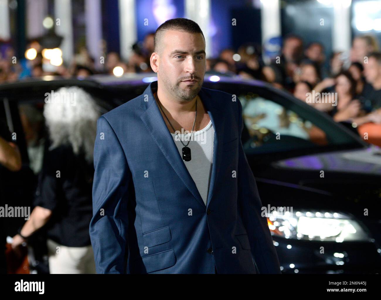 Dax Ravina arrives at the premiere of "The Art of the Steal" on day 7 ...