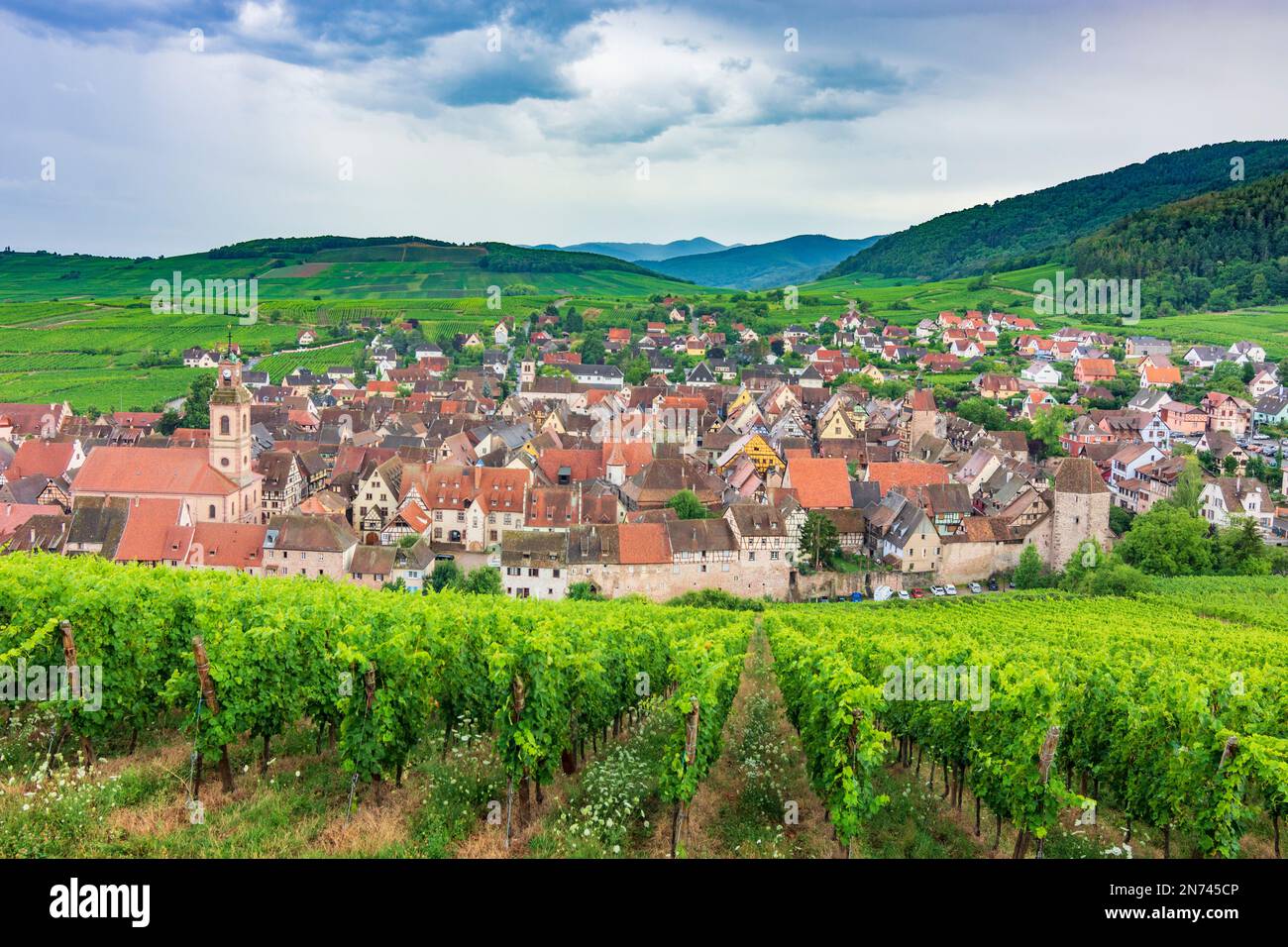 Dorf riquewihr reichenweier -Fotos und -Bildmaterial in hoher Auflösung – Alamy