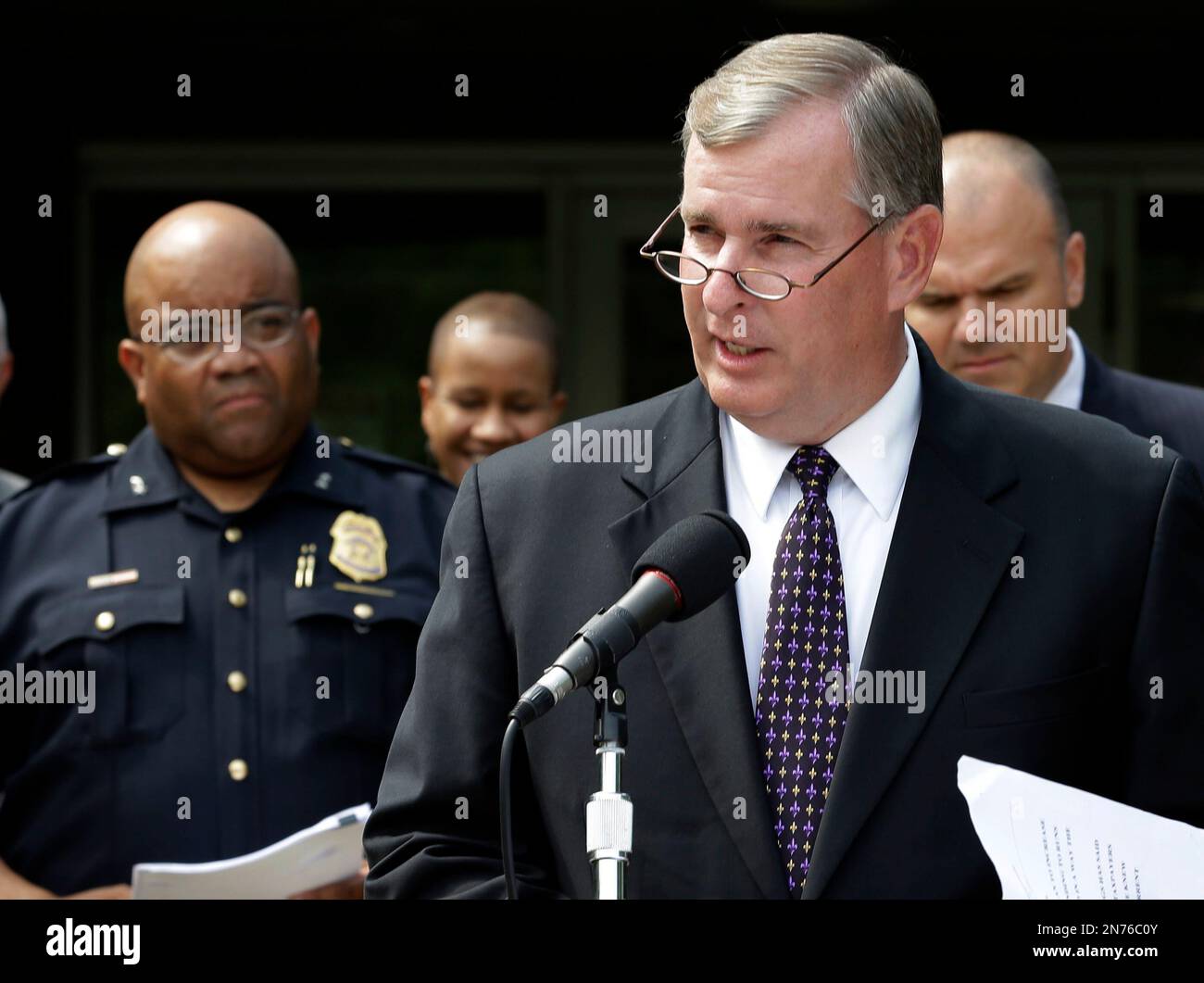 Indianapolis Mayor Greg Ballard, right, and Metropolitan Police ...