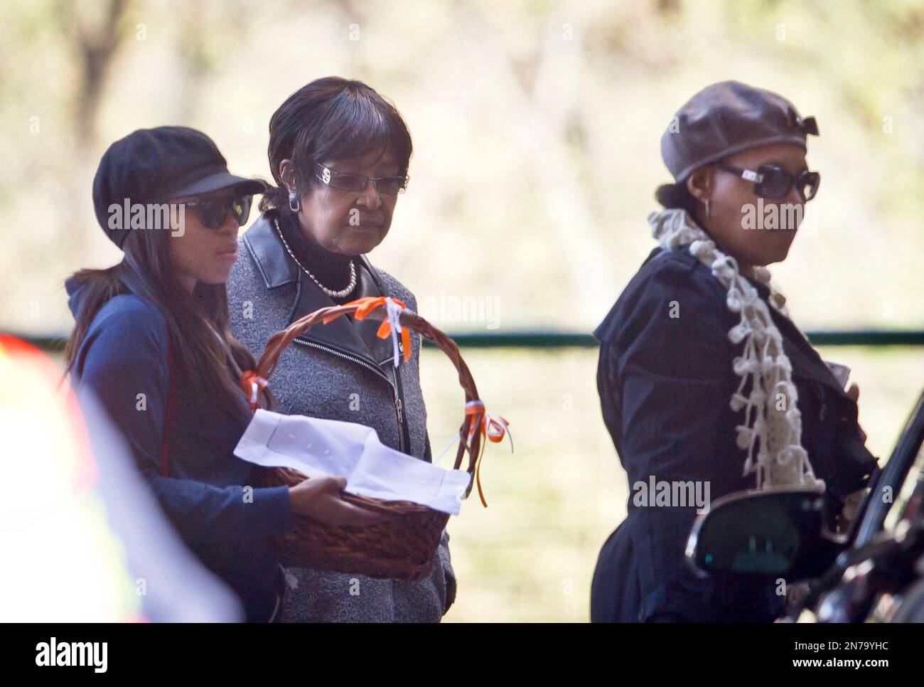 Left to right, granddaughter Zamaswazi Dlamini, former wife, Winnie ...
