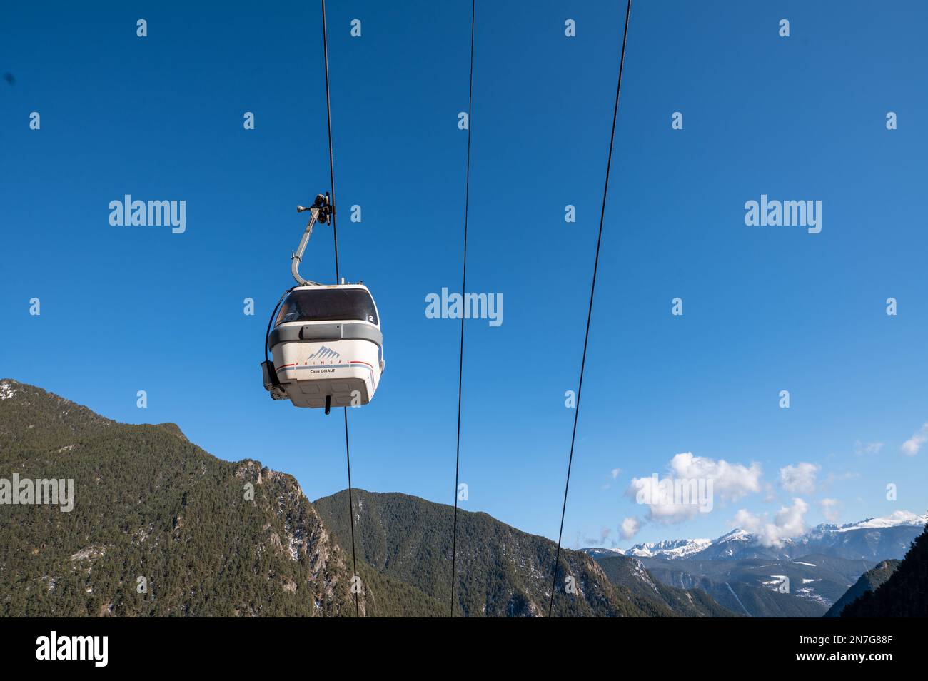 Ordino Arcalis, Andorra: 2023. Februar 5 : Gondellift im Vallnord Pal ...