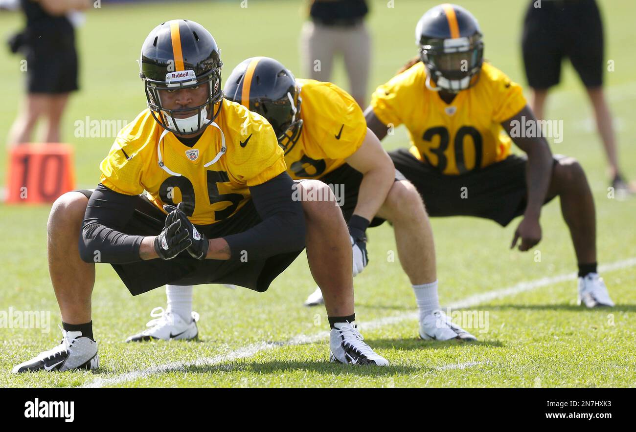 Pittsburgh Steelers first round draft choice, linebacker Jarvis Jones ...