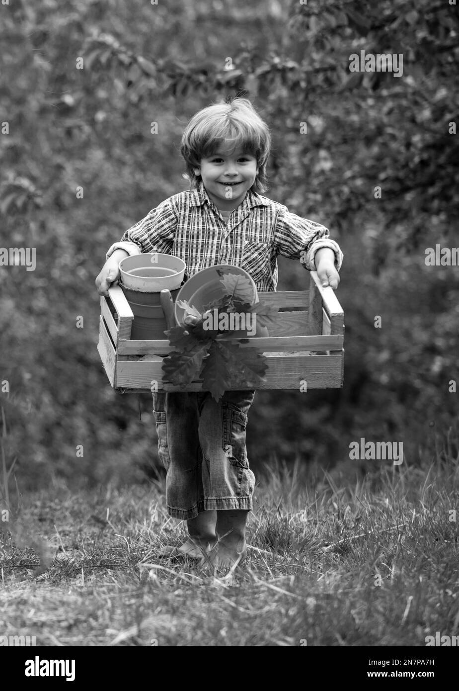 Ich verbringe gern Zeit auf dem Bauernhof. Das Kind verbringt Zeit im ...