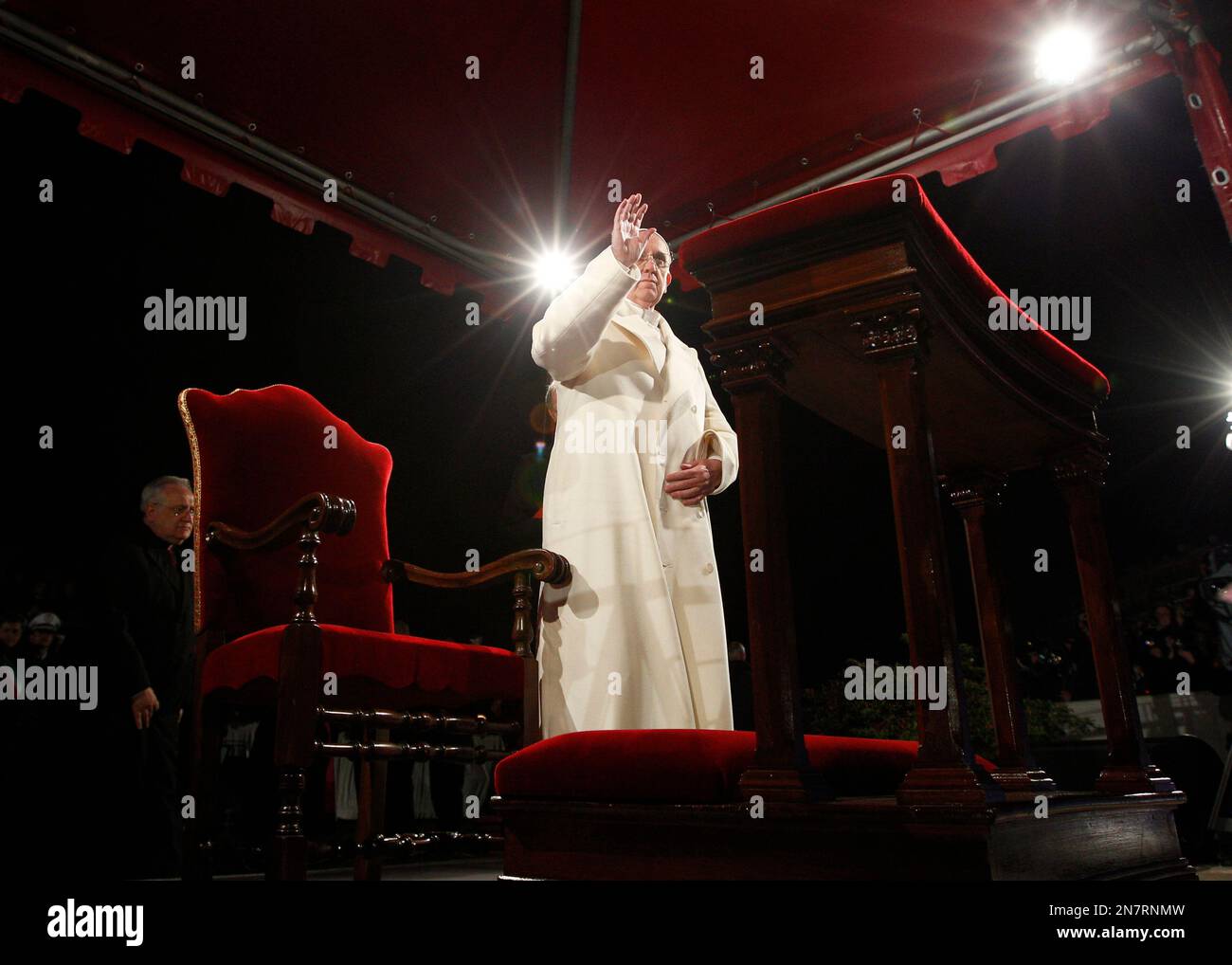 Pope Francis waves at the end of the Via Crucis (Way of the Cross ...