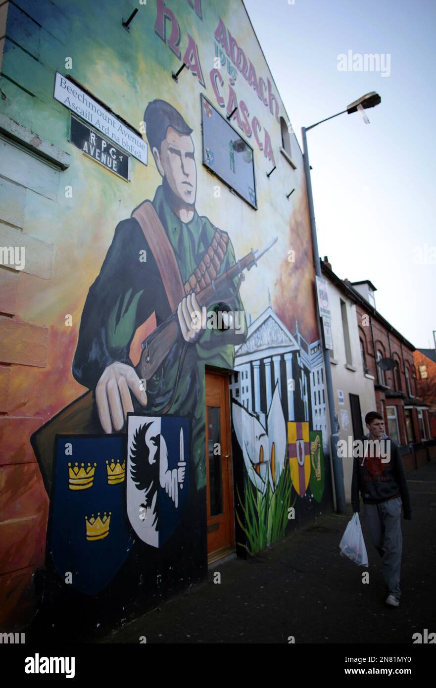A Republican mural on Beechmount Avenue off the Falls Road in West ...
