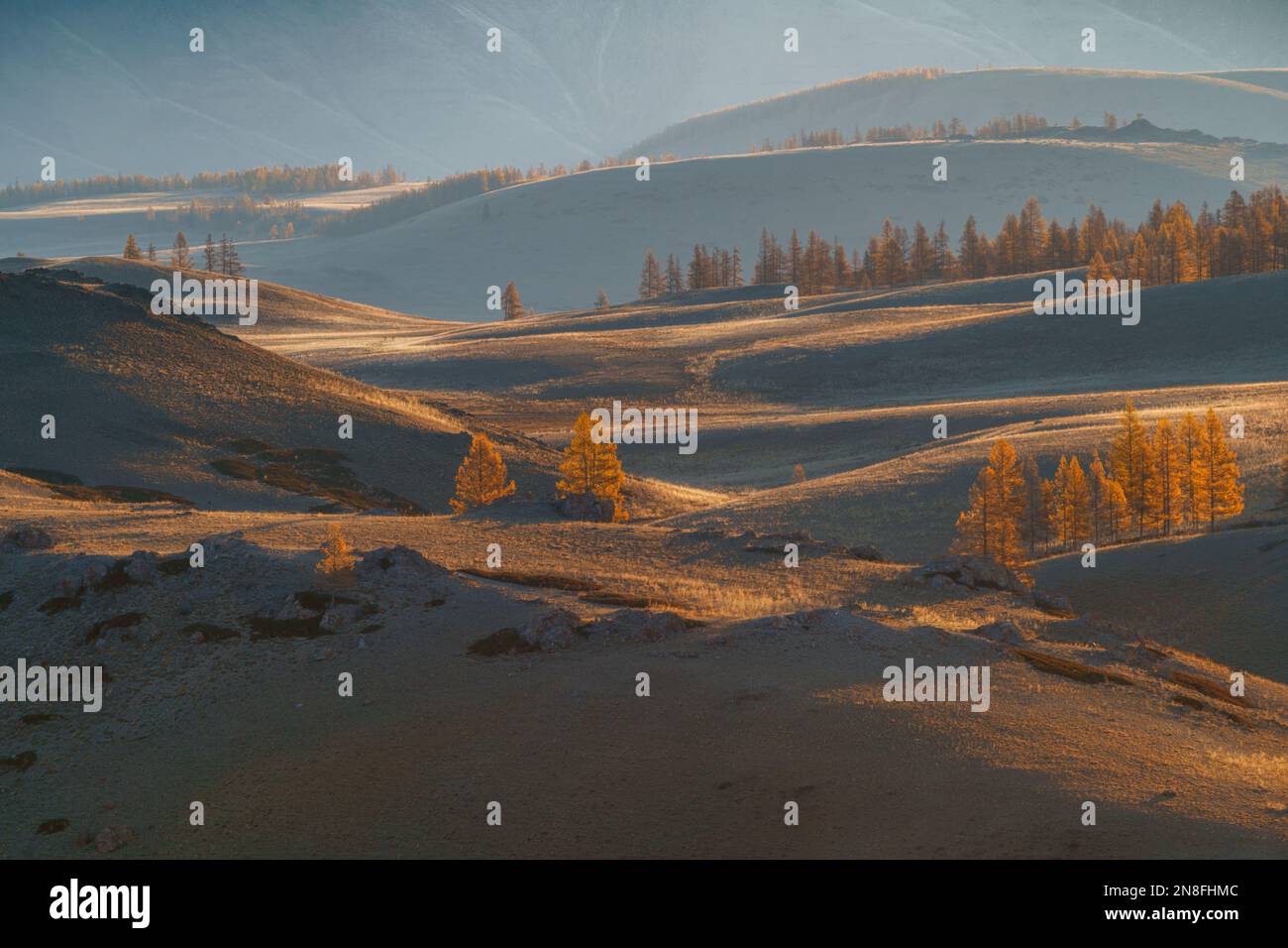 Landschaft des Altai-Gebirges und des Nord-Chui-Rückens in Sibirien ...
