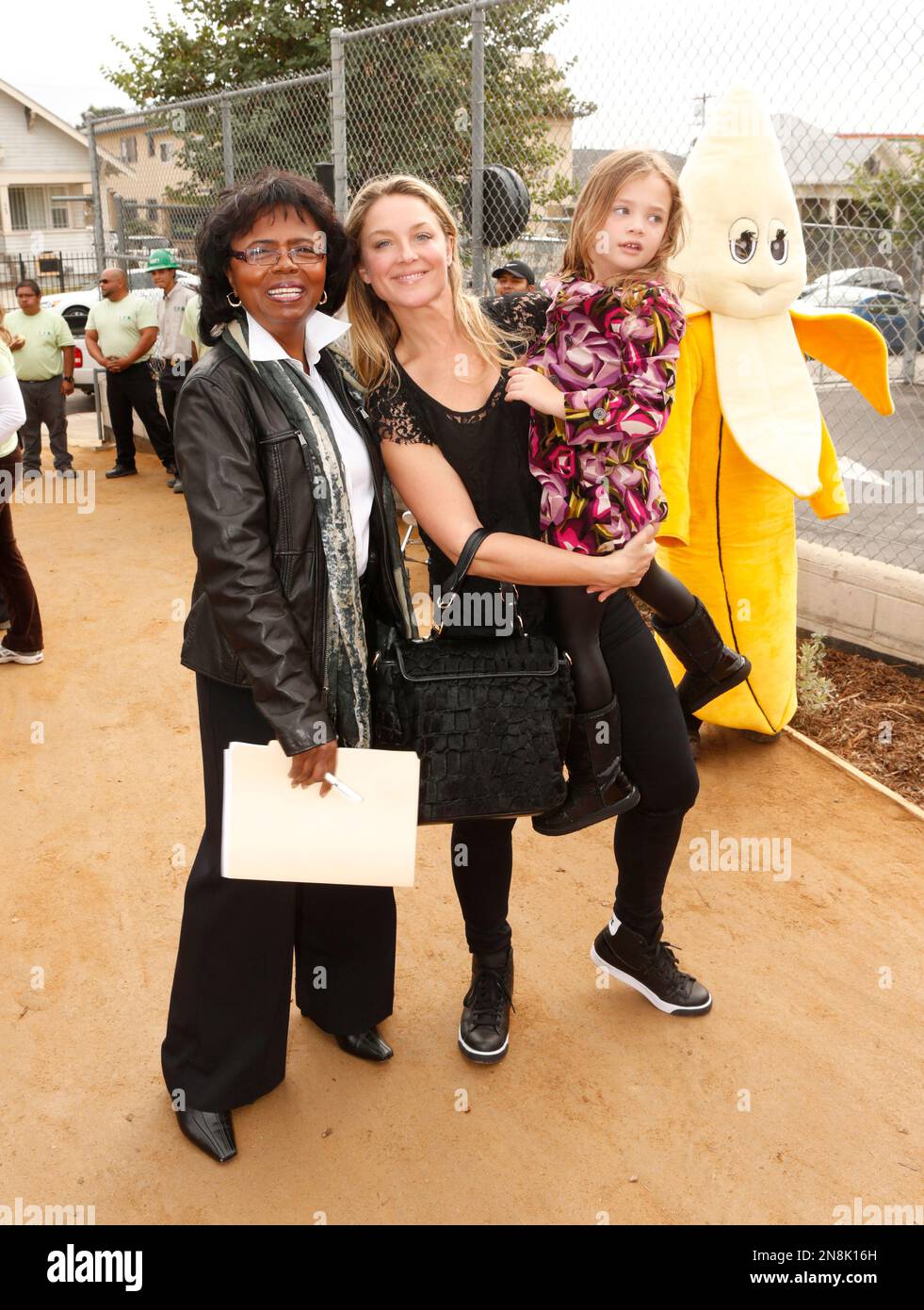 First 5 LA's Dr. Sylvia Swilley, Elisabeth Rohm and daughter Easton ...