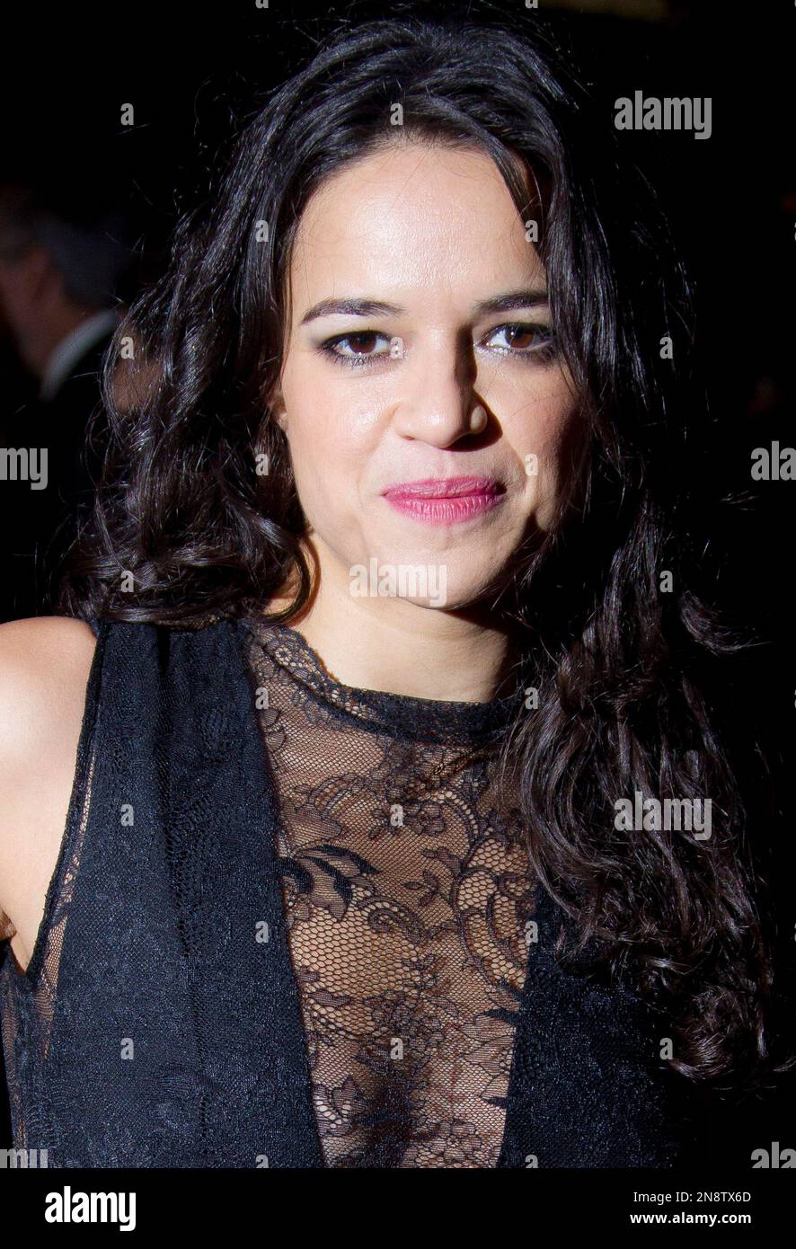 Michelle Rodriguez arrives on the red carpet for the V&A Hollywood ...