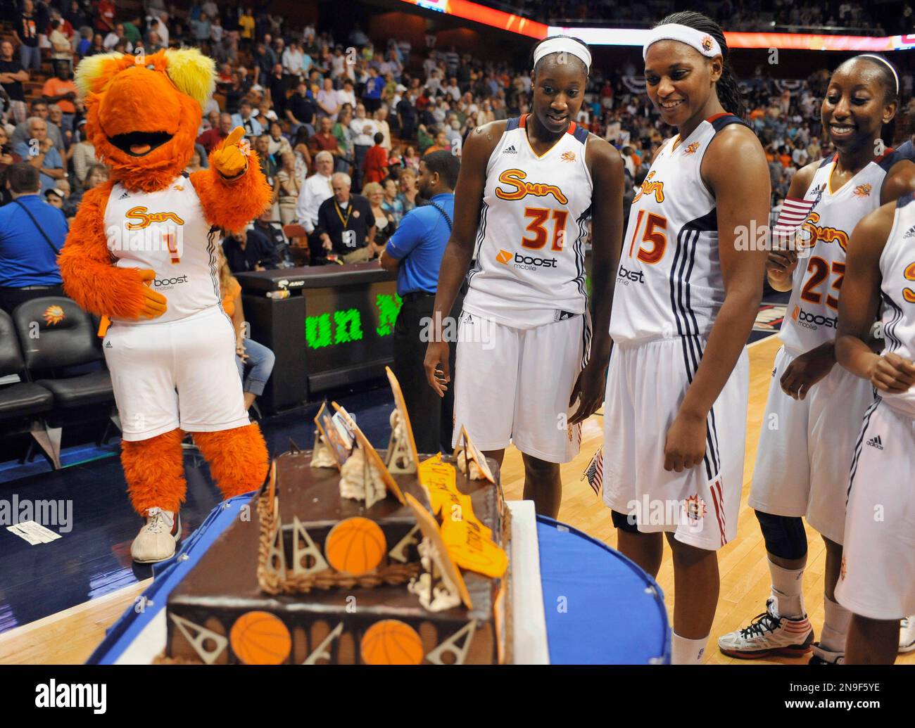 Connecticut Sun's Tina Charles (31), Asjha Jones (15) and Allison ...