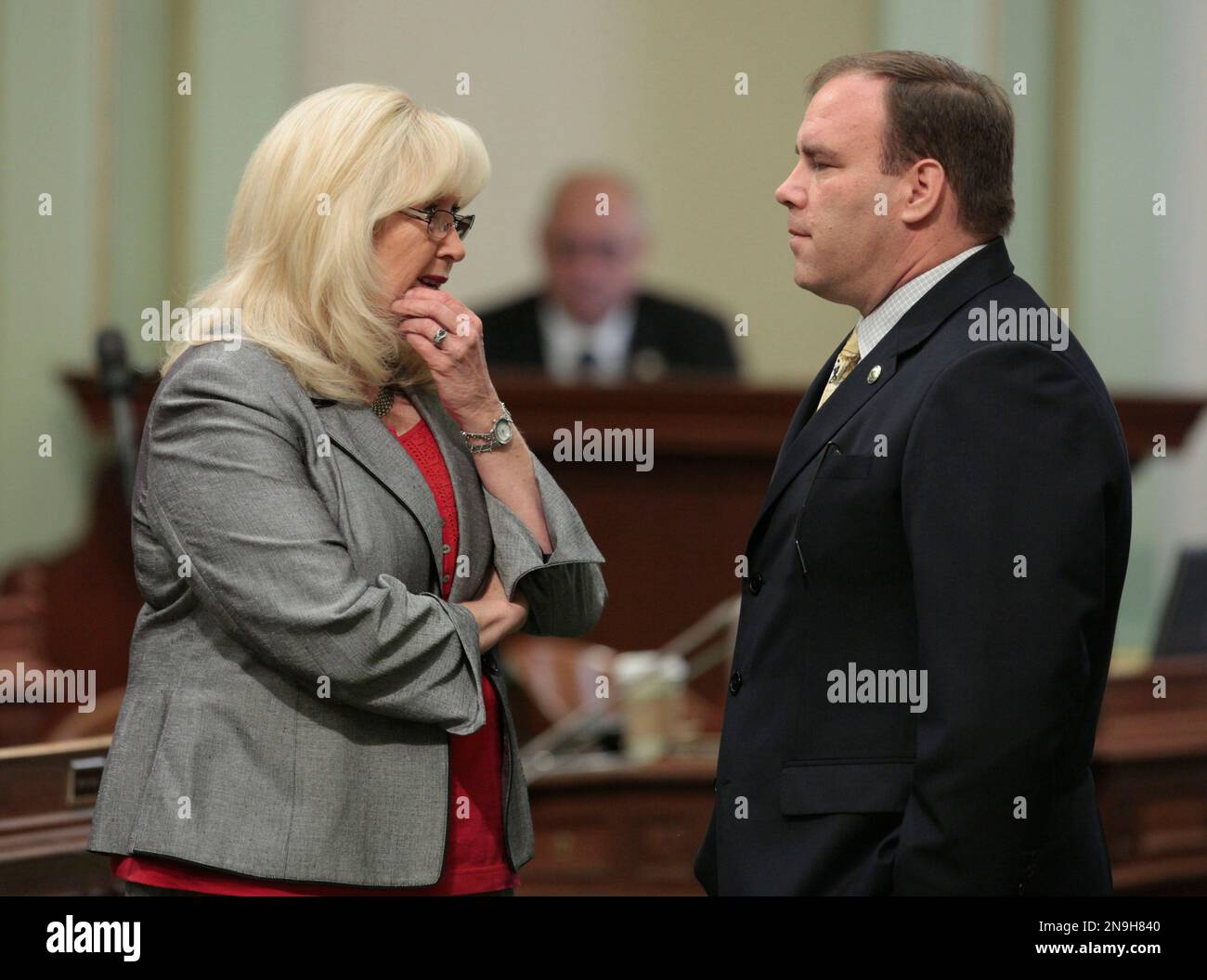 Assembly Minority Leader Connie Conway, R-Tulare, left, talks with ...