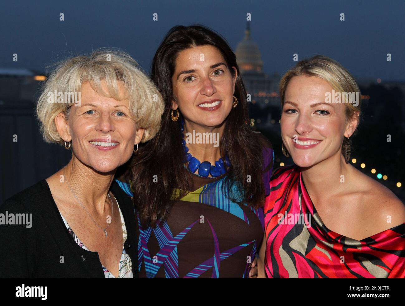 (L to R) Legendary UCLA softball player and coach Sue Enquist, Laura ...
