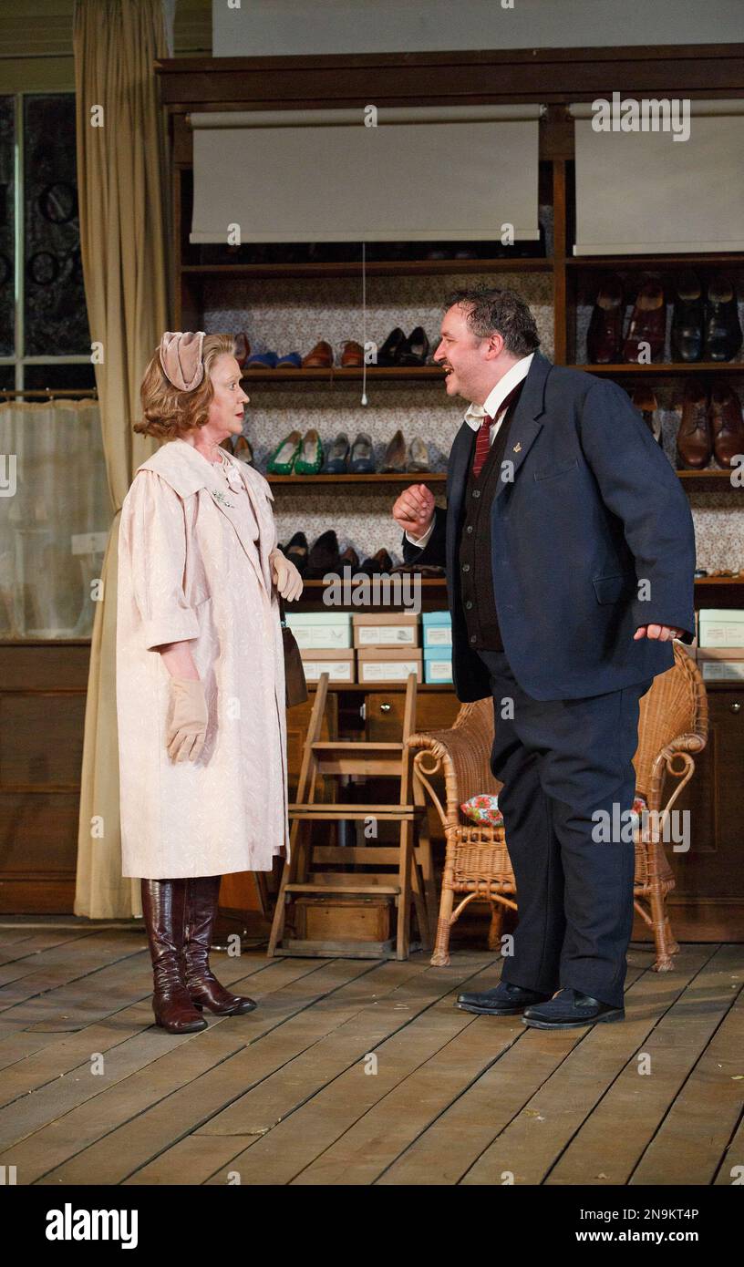 Frau hepworth -Fotos und -Bildmaterial in hoher Auflösung – Alamy