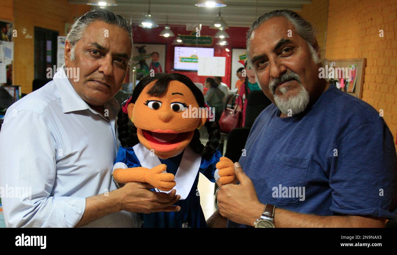 Faizaan Peerzada, left, chief operating officer of the Rafi Peer ...