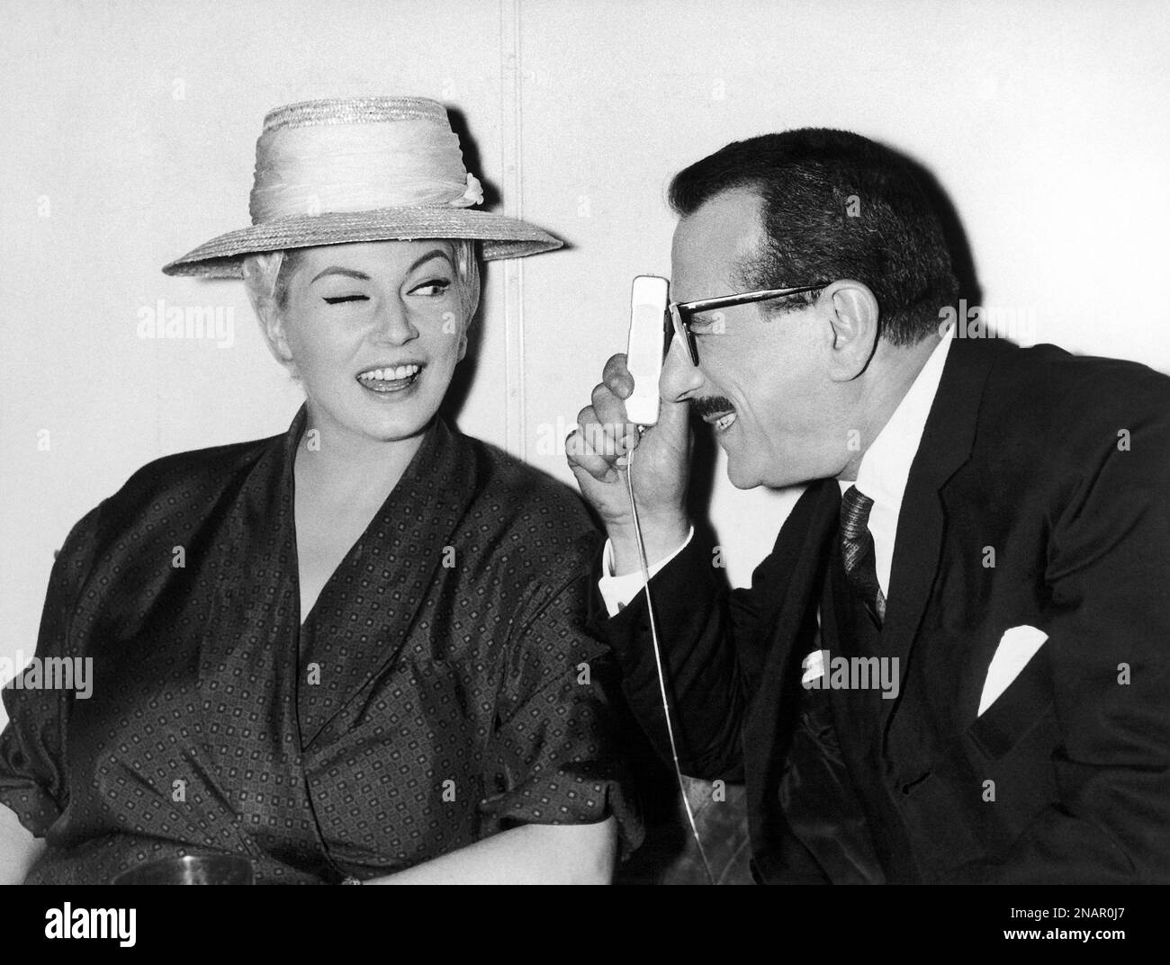 Swedish actress Anita Ekberg and Italian actor Peppino de Filippo ...
