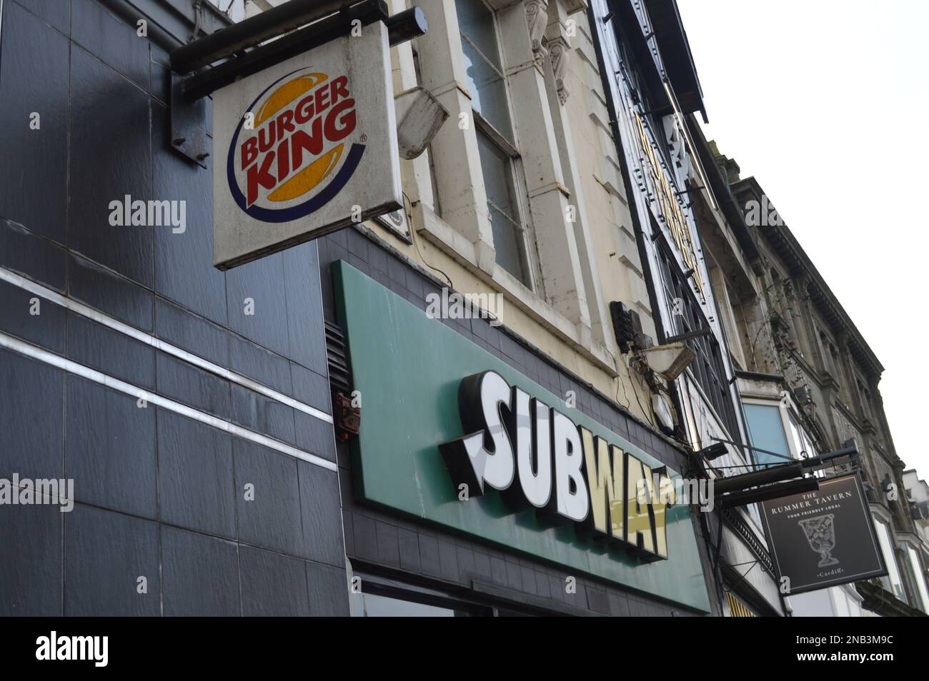 Burger king gegen u bahn -Fotos und -Bildmaterial in hoher Auflösung ...