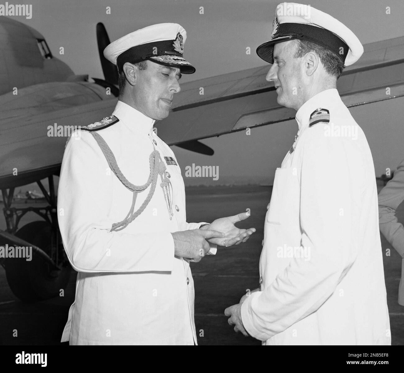 Lord Louis Mountbatten (left), new Allied supreme commander in ...