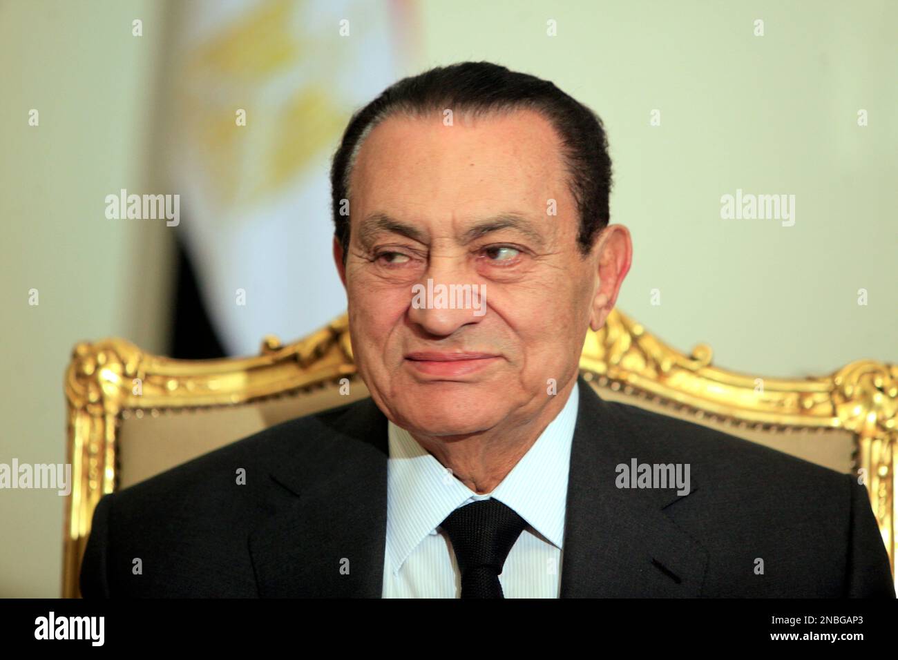 FILE- Egyptian President Hosni Mubarak during a meeting at the ...