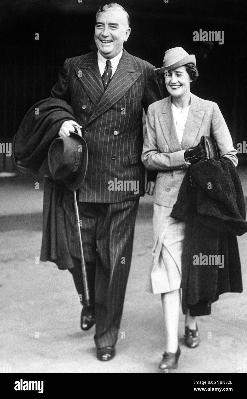 Lord Gowrie, the Governor-General, has commissioned Robert Menzies, the ...