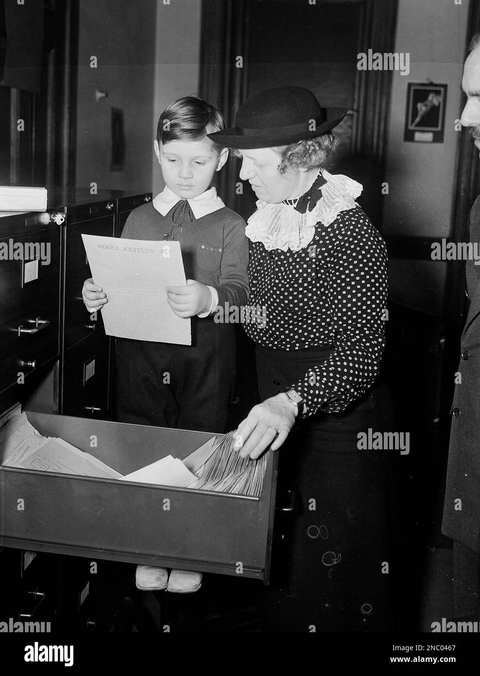 Anna Hauptmann, wife of Bruno Hauptmann (convicted and sentenced to ...