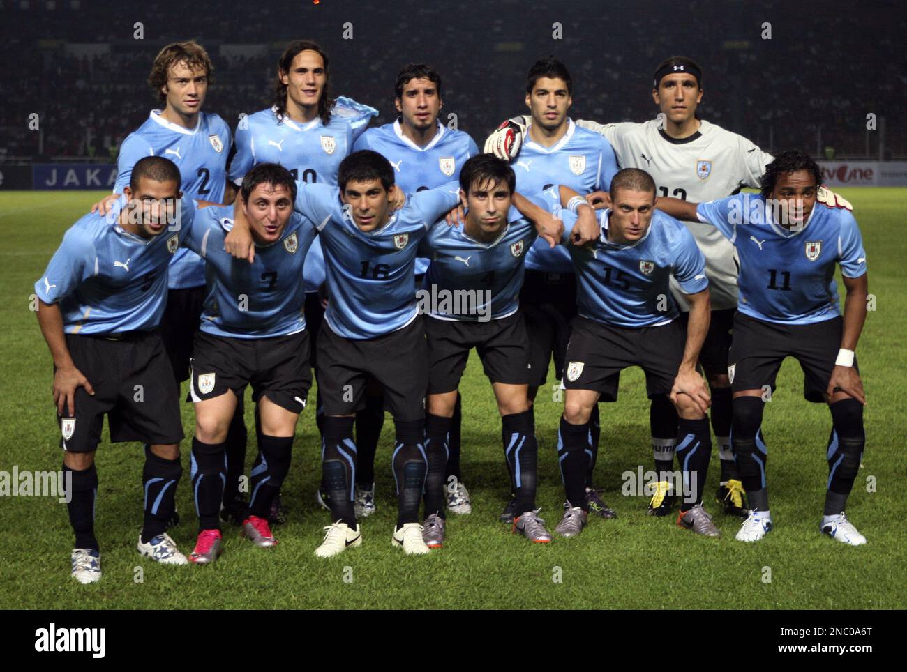 Uruguay's soccer players pose for a photo before a friendly soccer ...
