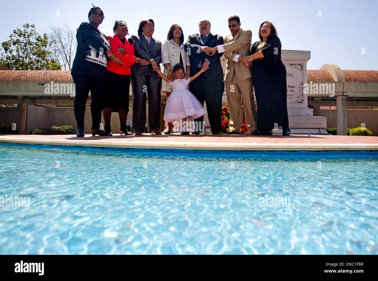 Members of the King family from left, Angela Farris, niece of Dr ...