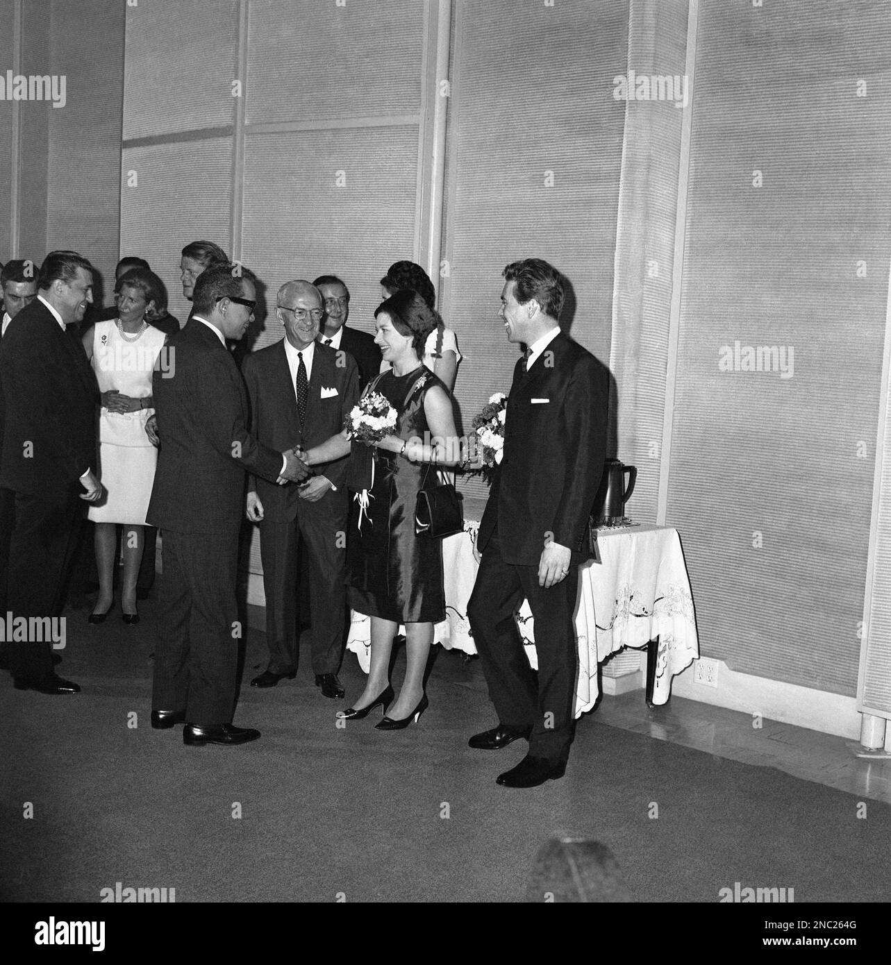 Cantinflas, Mexico’s top comedian, shakes hands with Princess Margaret ...