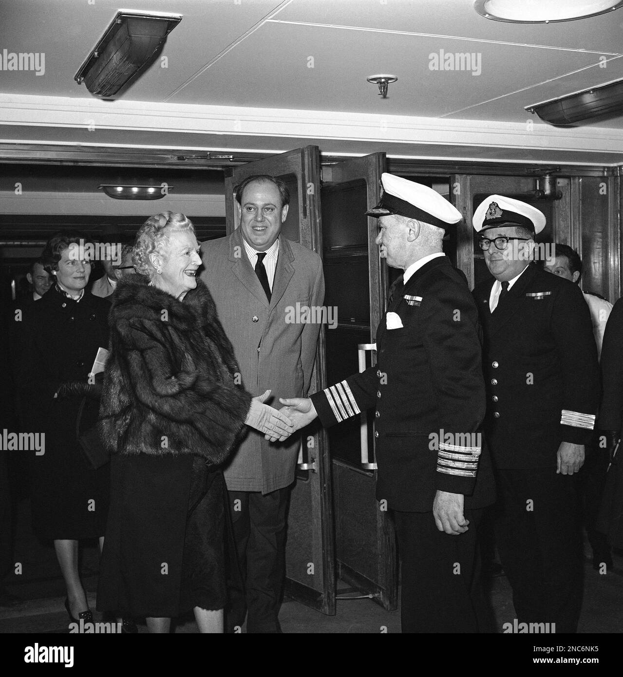 Lady Clementine Churchill, widow of Sir Winston, bids farewell to staff ...