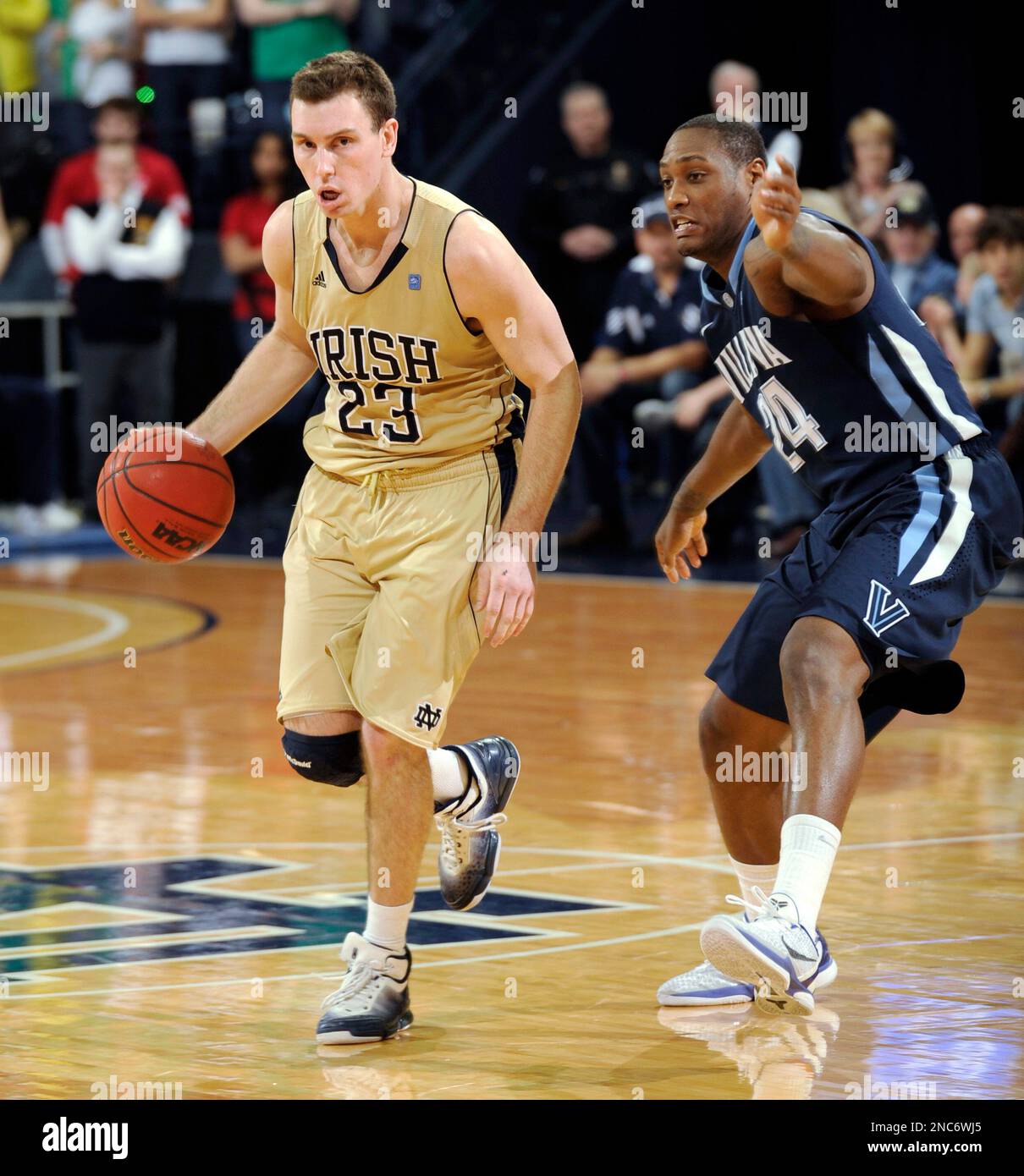 In this Monday, Feb. 28, 2011, Notre Dame guard Ben Hansbrough, left ...