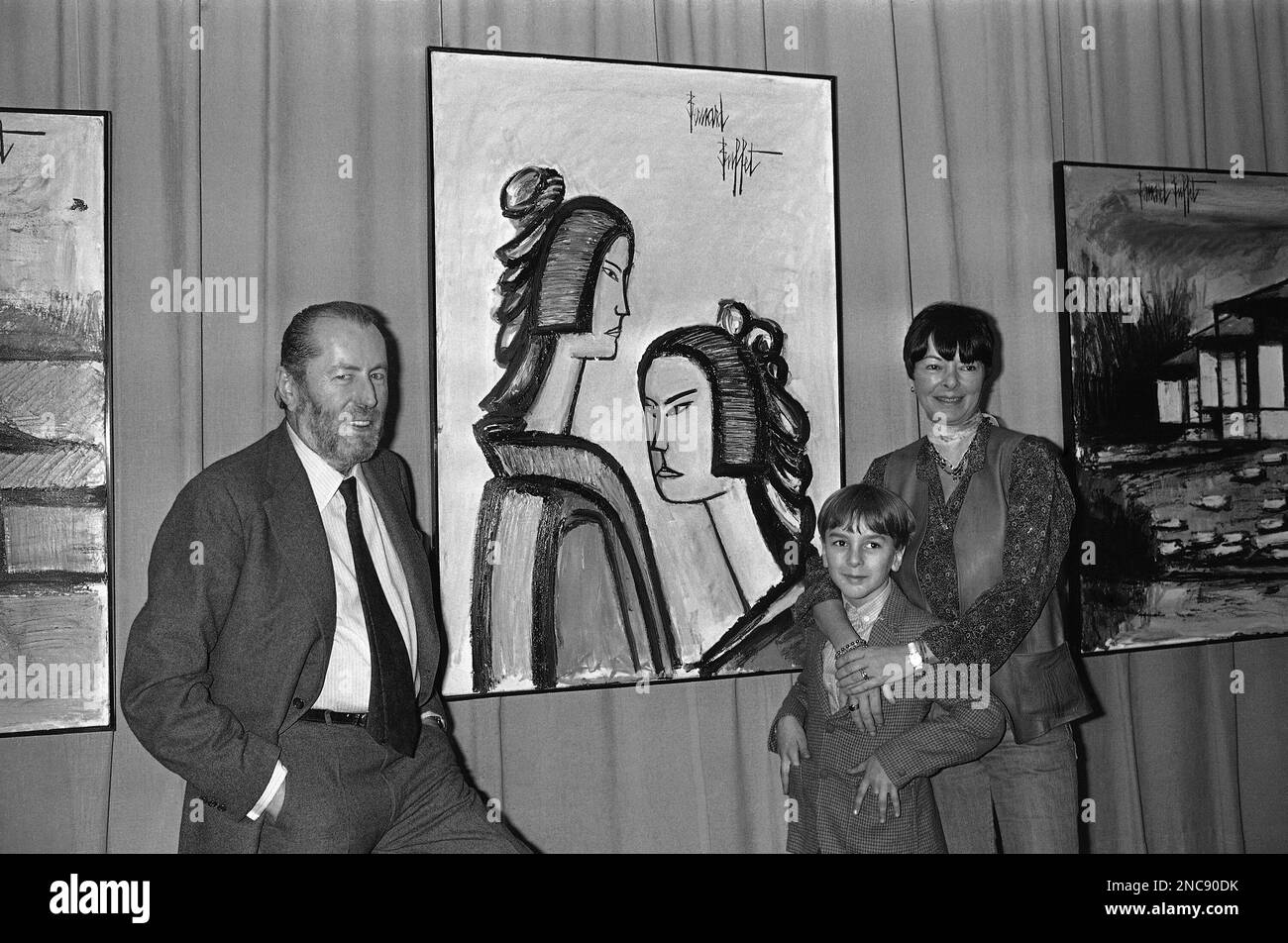 French artist Bernard Buffet poses with wife Annabel Schwob and son ...