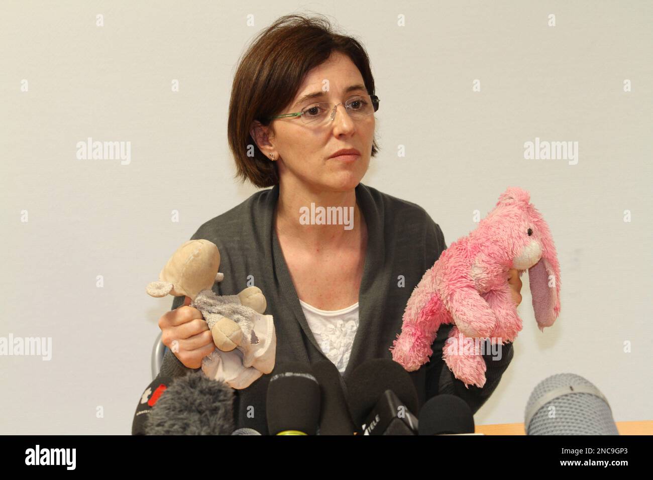 Irina Lucidi, the mother of the missing twins Alessia and Livia Schepp ...