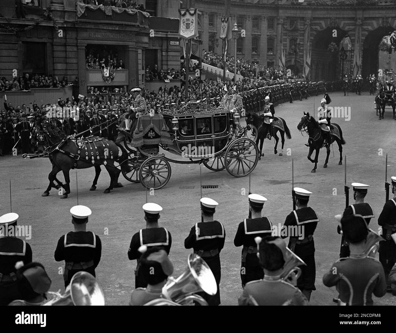 The glass coach carrying the Princess Royal, sister of the King ...
