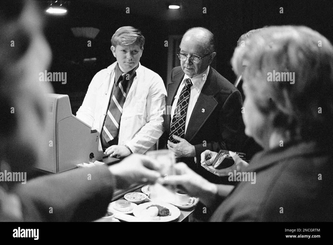Virginia Maddox, wife of Lt. Gov. Lester Maddox, dispenses coffee in ...