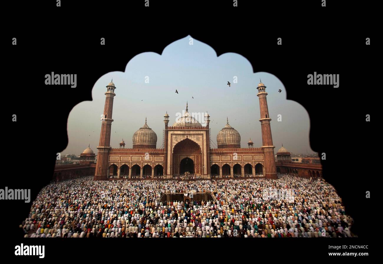 Indian Muslims pray at the Jama Masjid mosque, one of India's largest ...