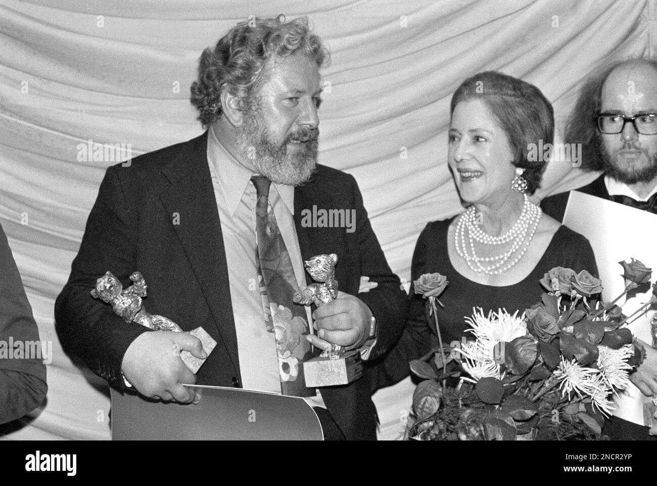 Peter Ustinov who was awarded with the Silver Bear for his film ...