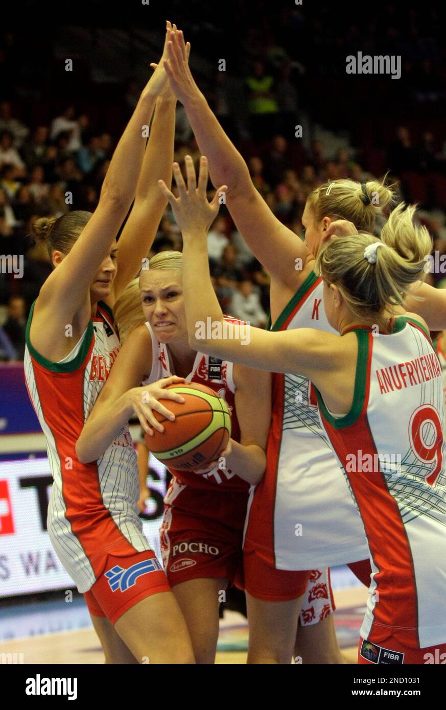 Maria Stepanova, second left, from Russia from is blocked by Anastasiya ...