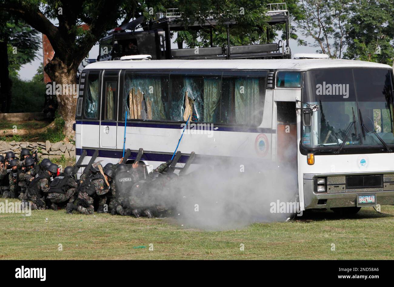 Members of the Philippine National Police Special Action Force ...