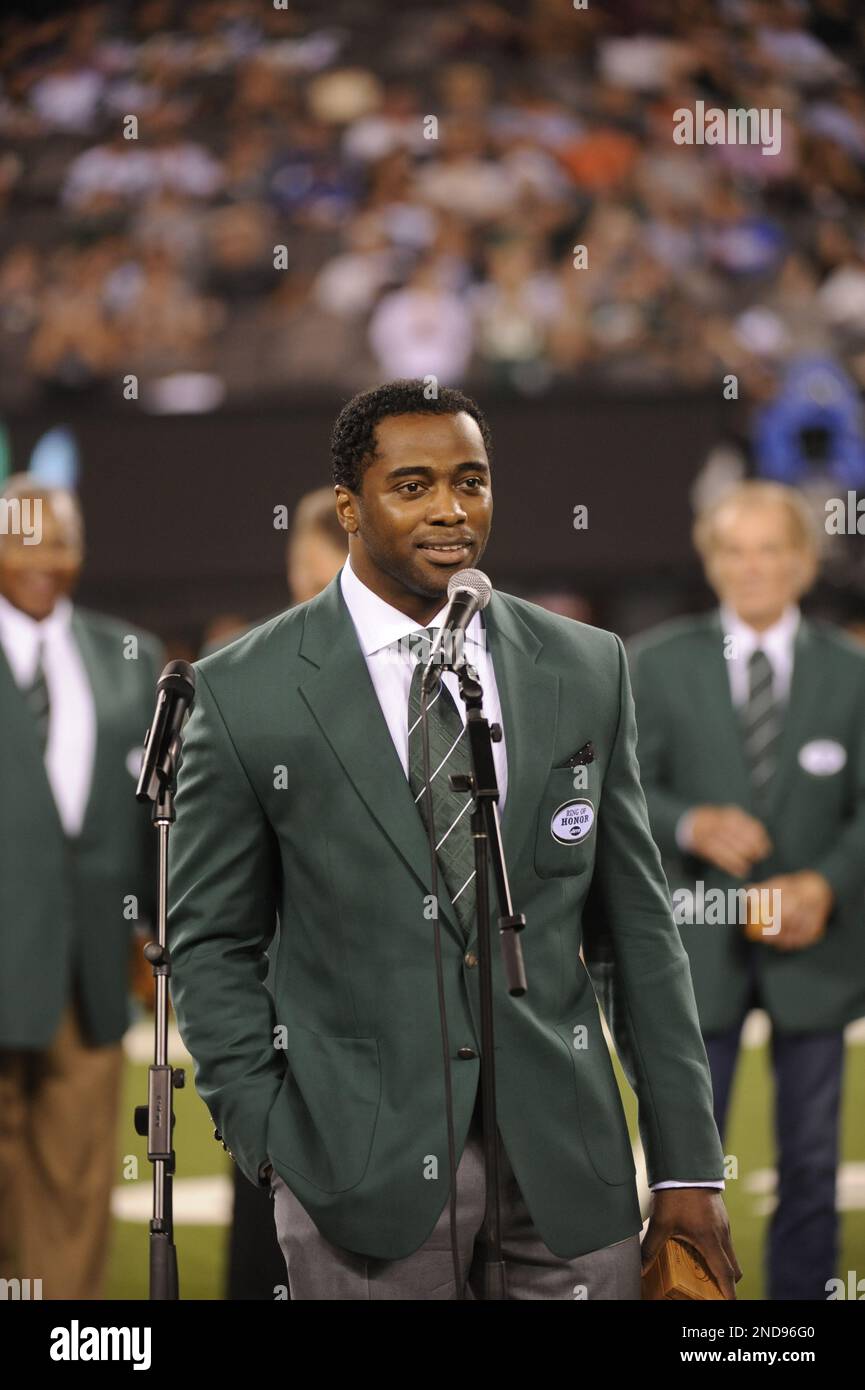 Former New York Jet Curtis Martin gestures while speaking during the ...