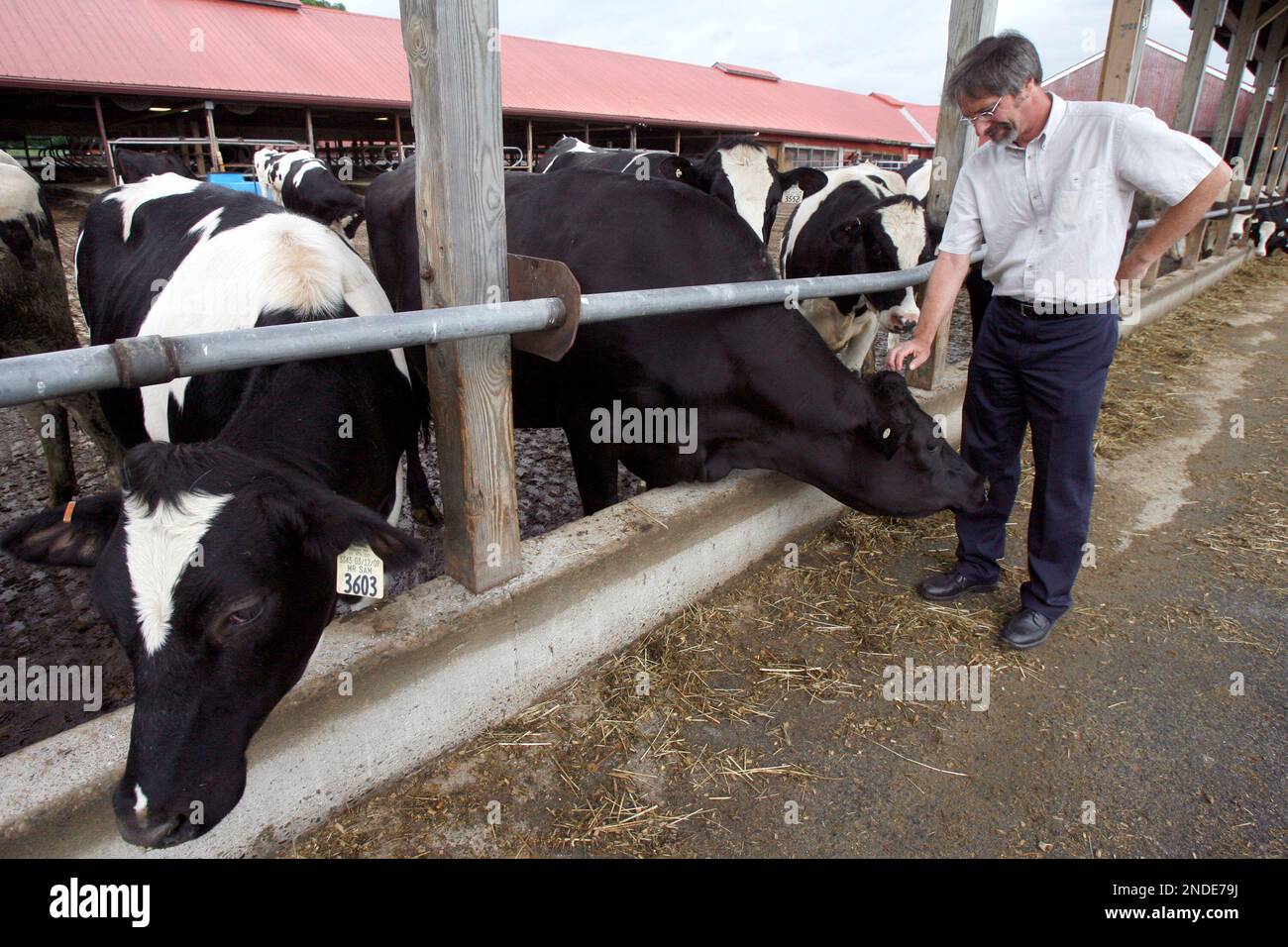 **HOLD FOR STORY BY LISA RATHKE**Tom Vogelmann, head of the ...