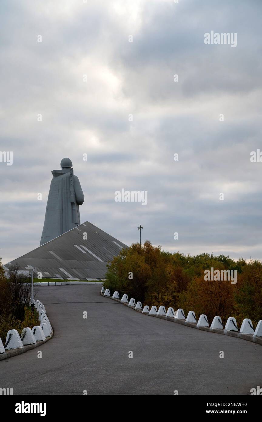 Alyosha statue -Fotos und -Bildmaterial in hoher Auflösung – Alamy