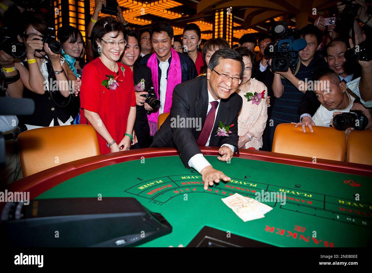 Chairman of Resorts World Sentosa and the Genting Group, Tan Sri Lim ...
