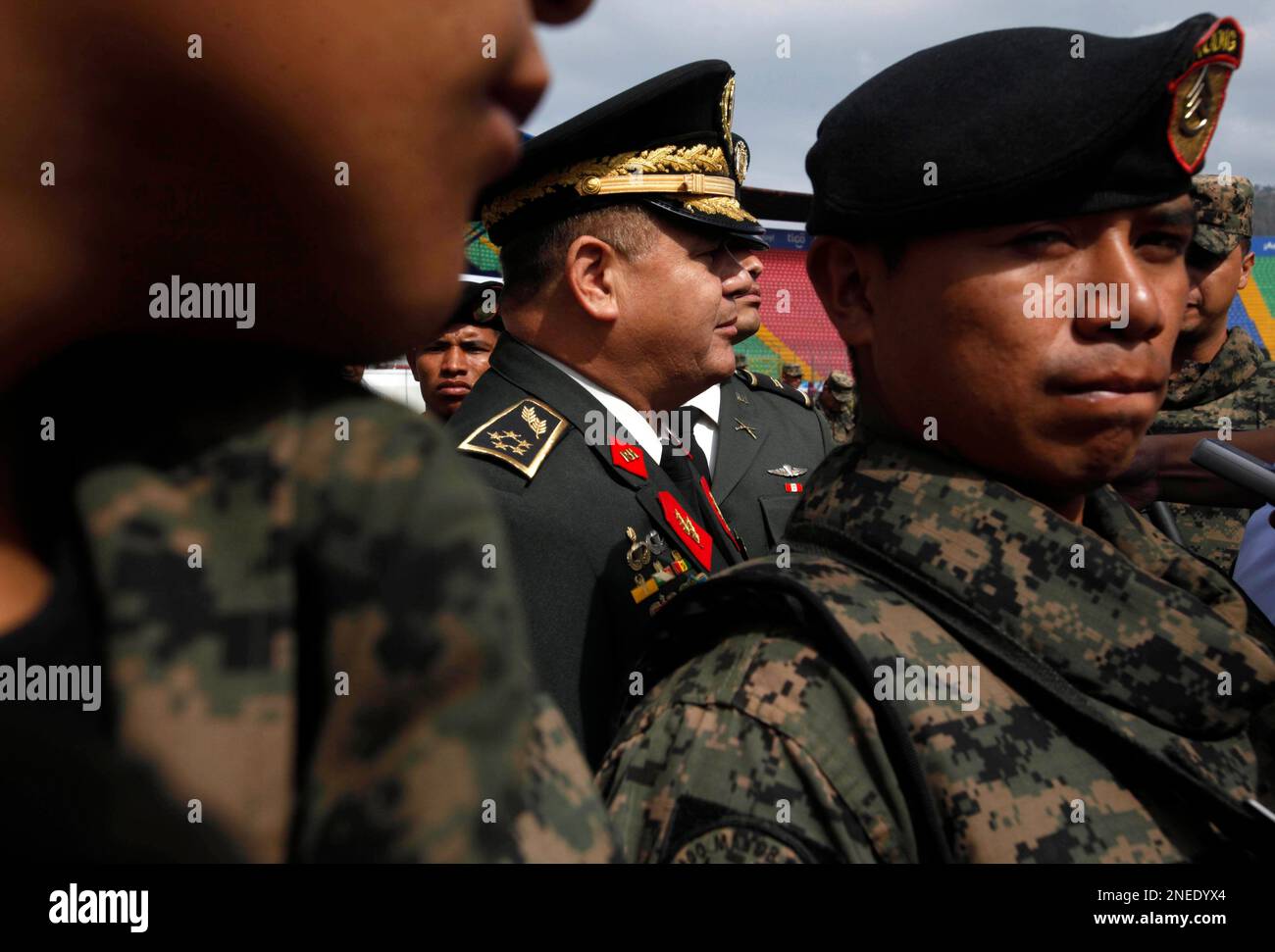 Honduras' Army Chief and Military Chief of Staff, General Romeo Vasquez ...