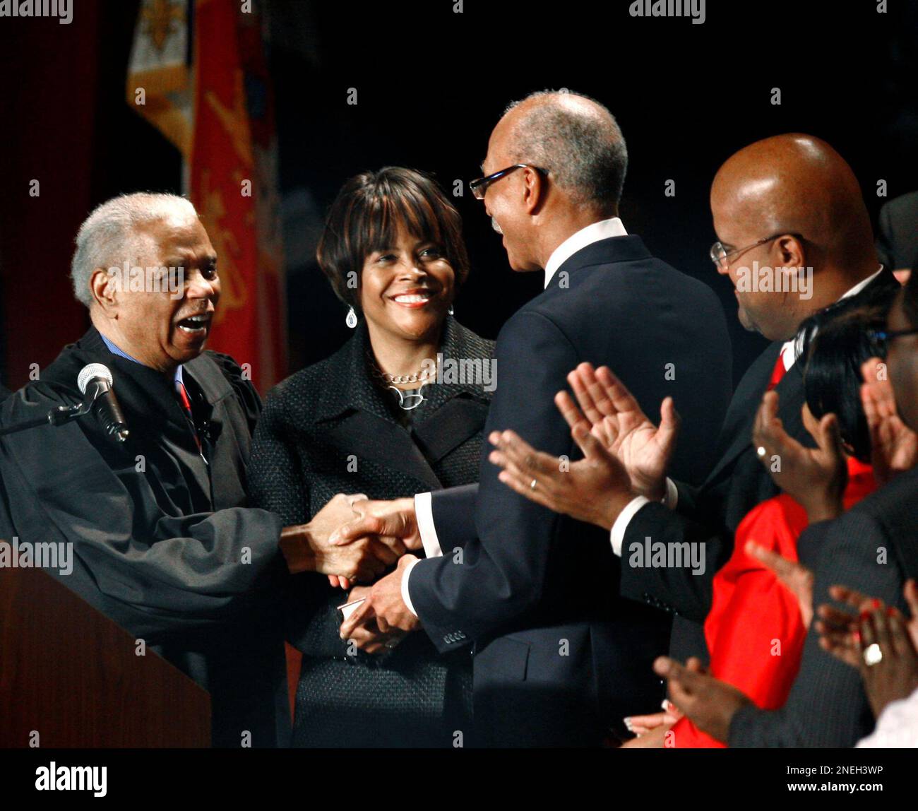 Detroit Mayor Dave Bing, right, shakes hands with U.S. Appeals Court ...