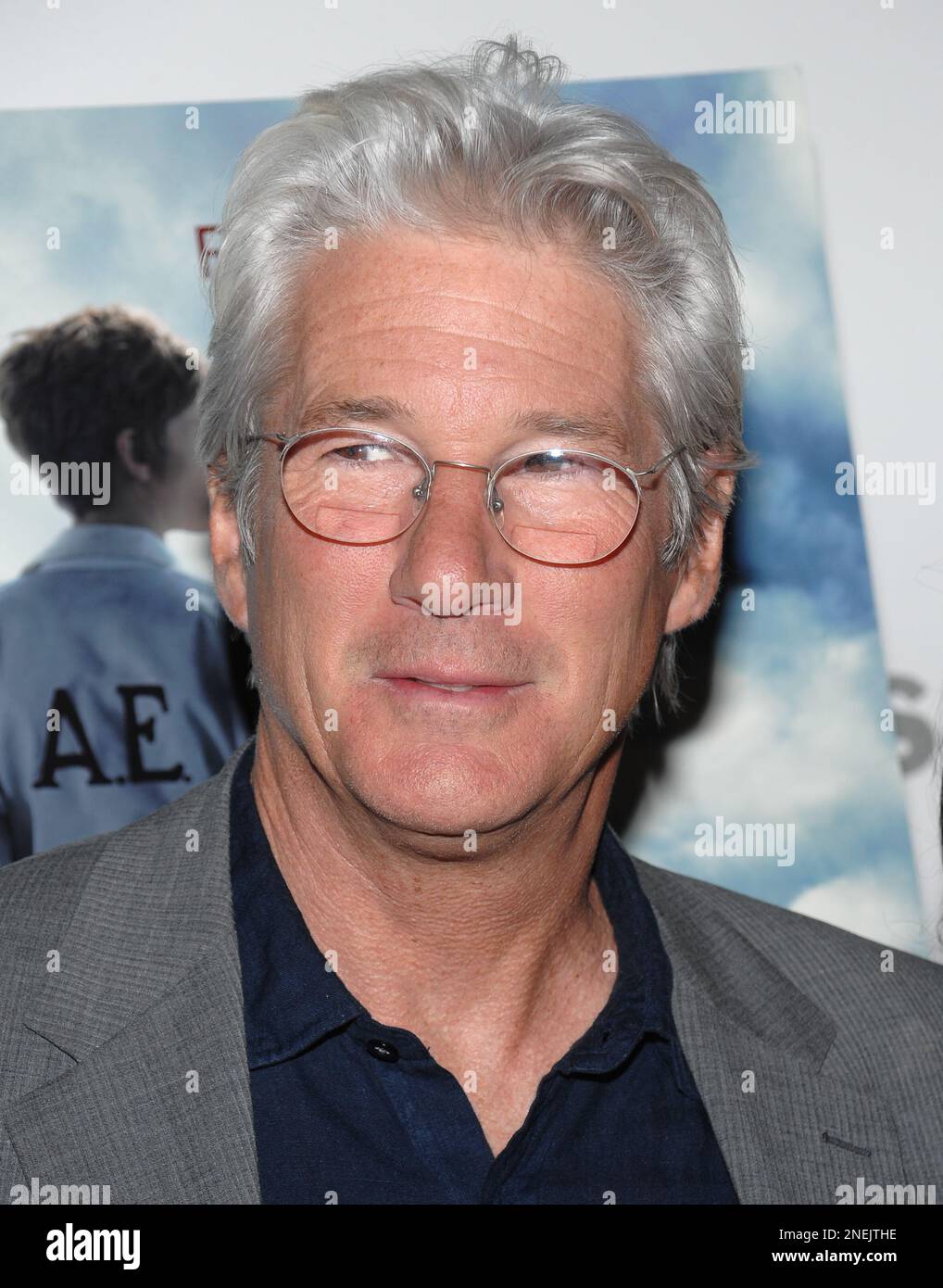 ARCHIV - Schauspieler Richard Gere laechelt am 21. Oktober 2009 bei der ...