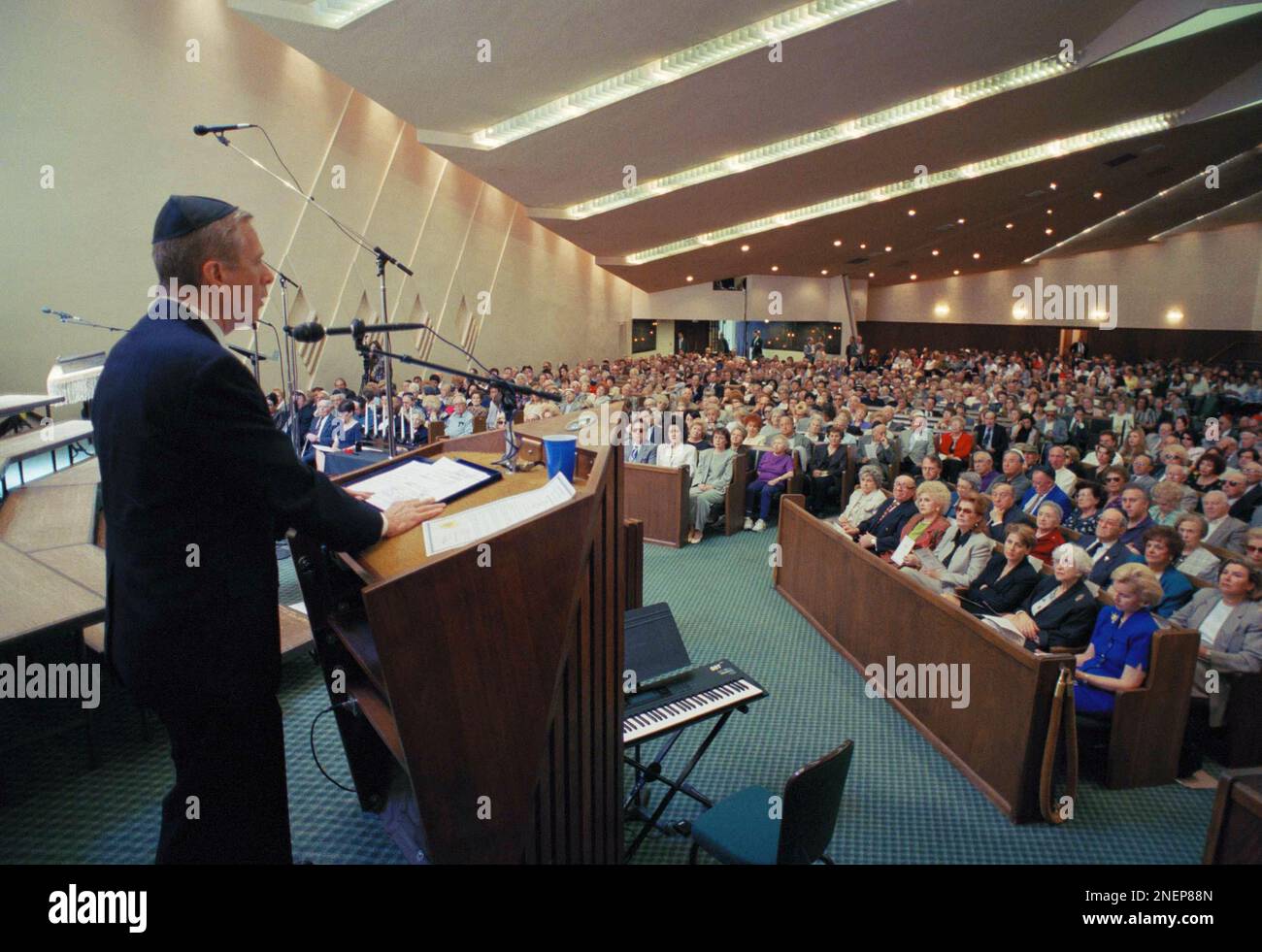 California Governor Pete Wilson addresses a full house on Sunday, May 4 ...